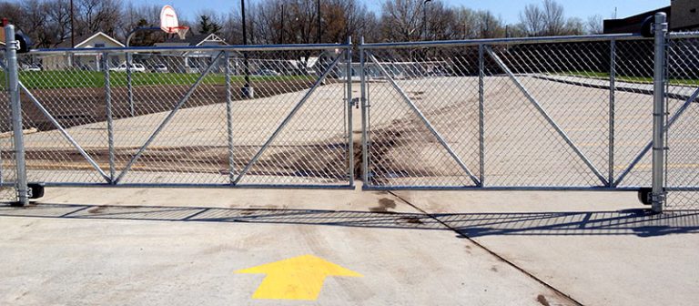 Kansas Commercial Fencing - Wells Fencing Inc.